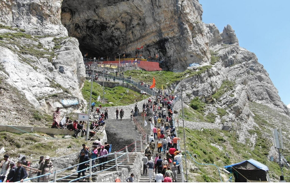 Army's timely action saved bus from falling into gorge - Nation